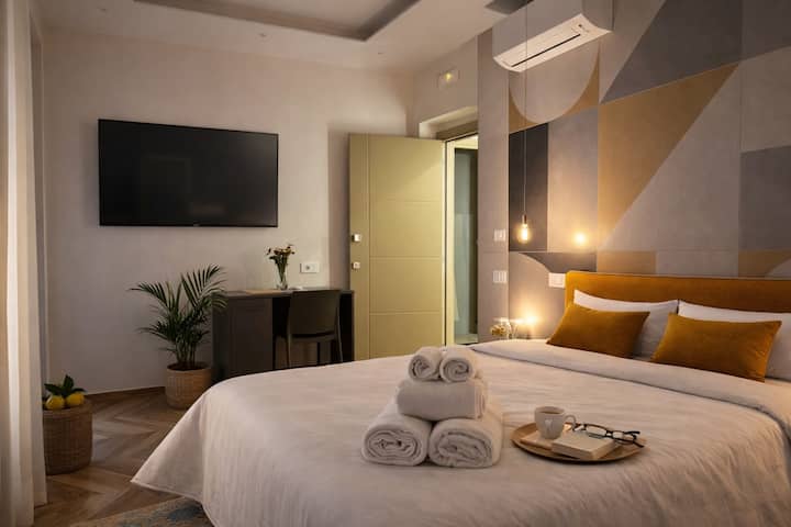 Camera Elegante B&b · Doccia Emozionale · 30m Mare - Isola di Capo Rizzuto