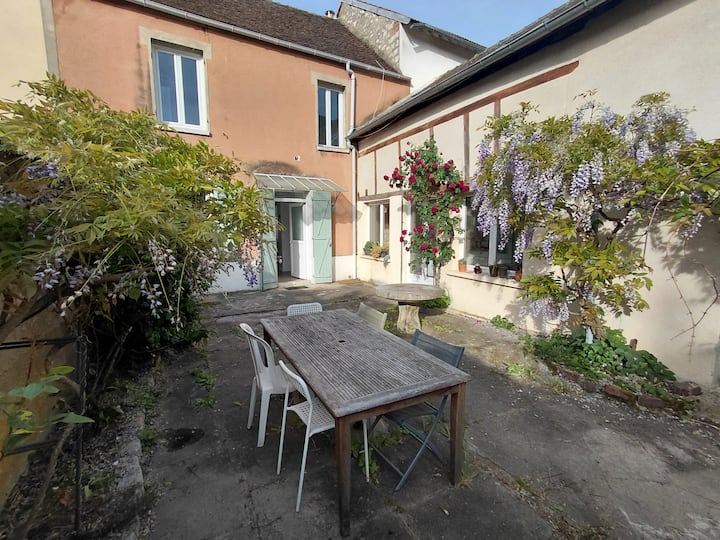 Maison Au Bord De La Rivière à 1h15 De Paris - Nemours