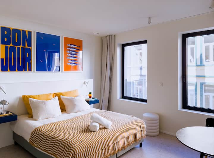 Modern Room • 2 Min Beach • In City Center - Bredene