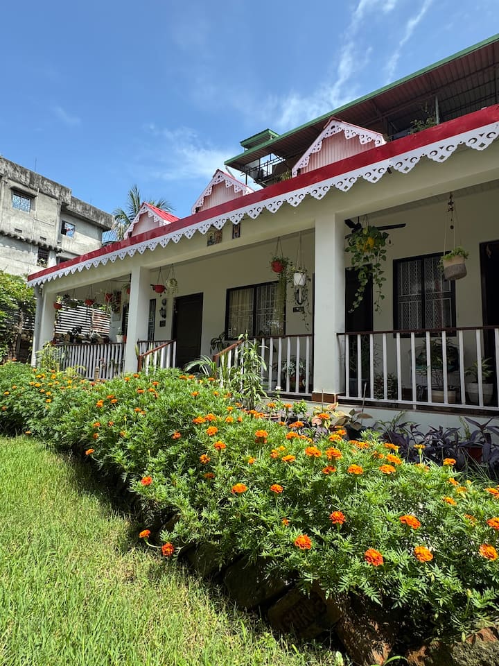 Keshav Cozy Home | Autumn 1bhk | Near Junction - China