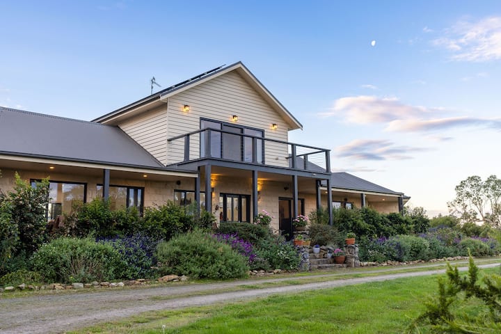 Premium Coastal Homestead At Waratah Bay - Fish Creek