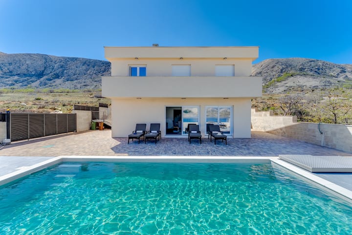 Villa Storia In Pag  - Haus Für 6-8 Personen - Pag