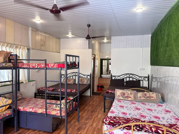 Family Room With 2 Washroom - Gokarna