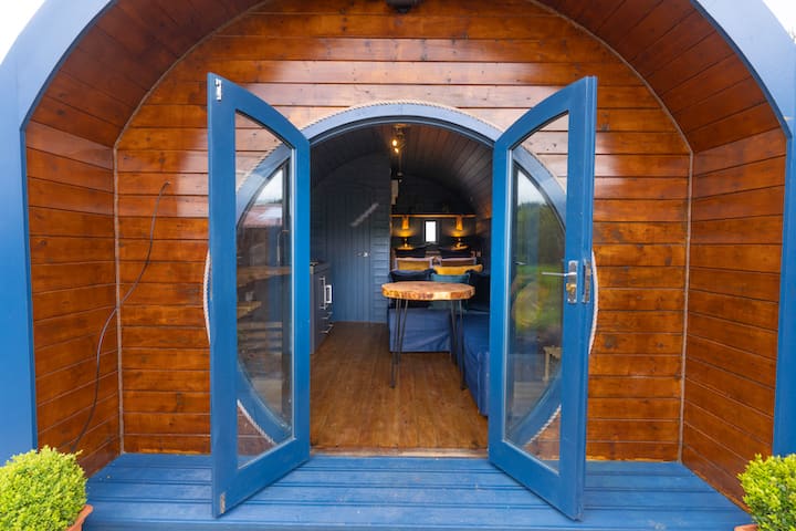 "Fire" Stylish Mini Lodge/pod With Serene Views - Fort William