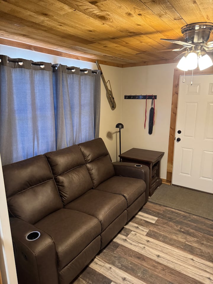E. Texas Longhorn Ranch Cabin - Sam Rayburn, TX