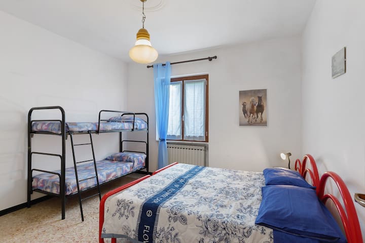 602 - Andora