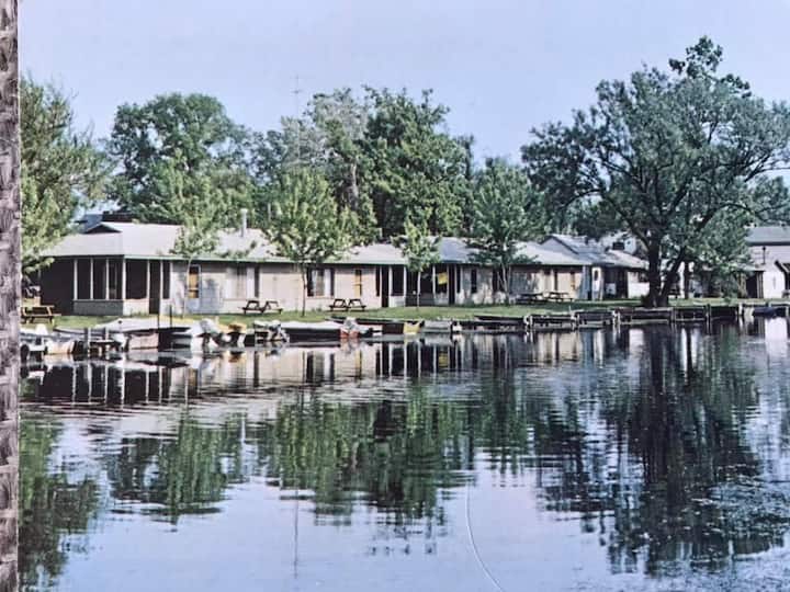 2 Bed Room With Water Front And A Fire Ring - Coldwater, MI