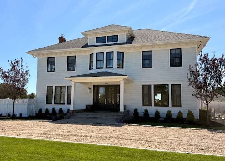 Coastal Manor East Moriches - Eastport, NY