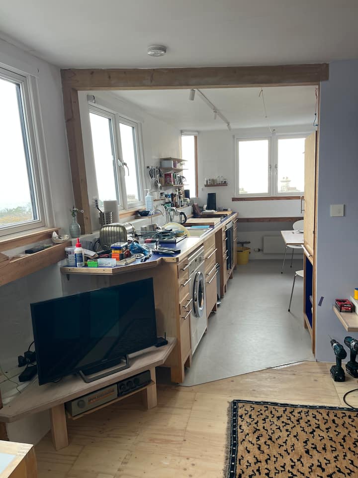 Top Flat With Spectacular Sea View - Lyme Regis