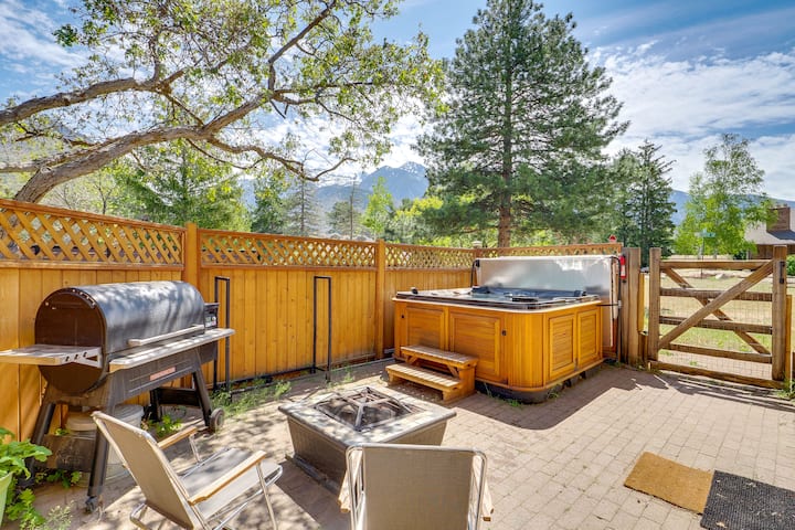 Historical Mtn-view Getaway W/ Hot Tub In Sandy! - Sandy, UT