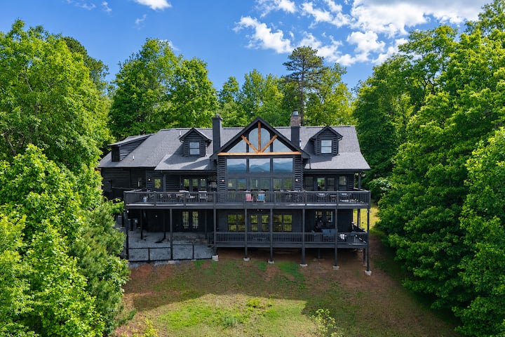 Mountain Views + 2 Acres - Brevard, NC