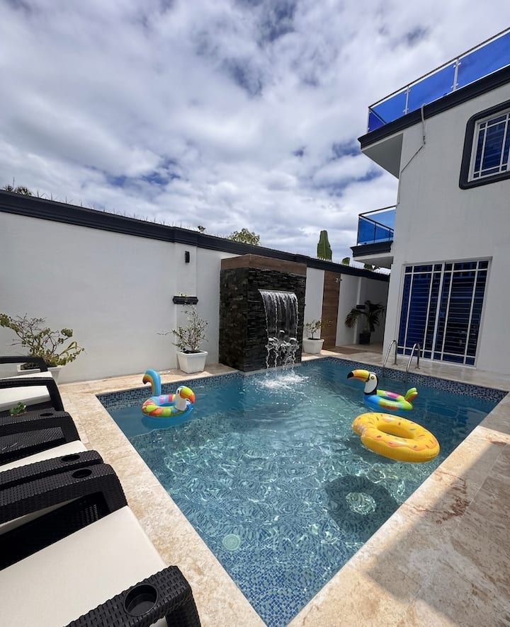Luxury 5br Villa W/ Private Pool & Jacuzzi. - Puerto Plata