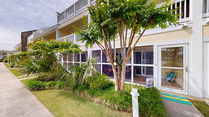 Sandy Feet Retreat | Beach Access~pool~suite - Emerald Isle, NC