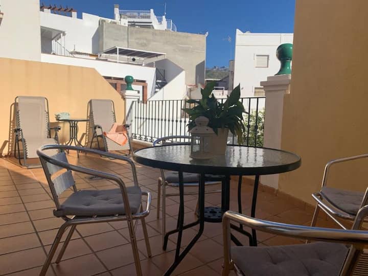 1c Estudio Nerjaluna Con Terraza - Nerja
