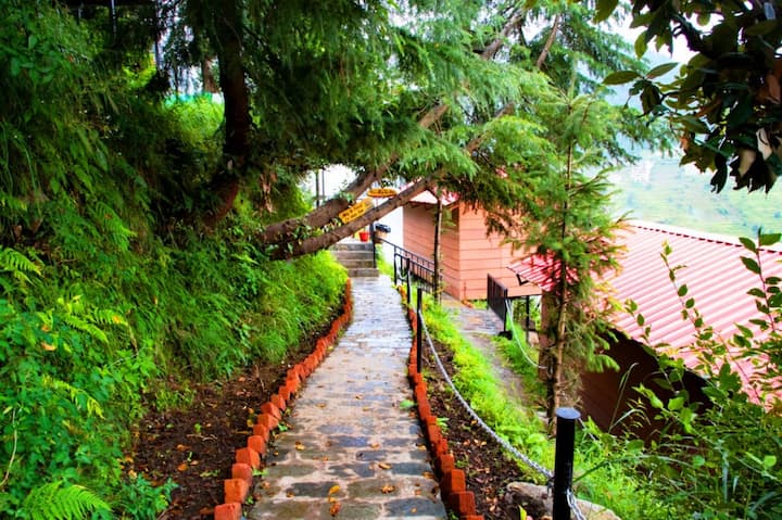 Best Dalhousie Stay With Valley View From Balcony! - Dalhousie