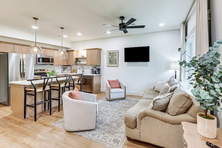 Near Trails & Town! Newly Built Mena Retreat - Mena, AR