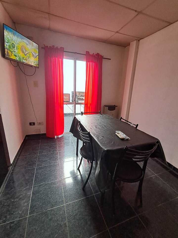 Departamento En Primer Piso Para 4/5 Personas. - General Roca
