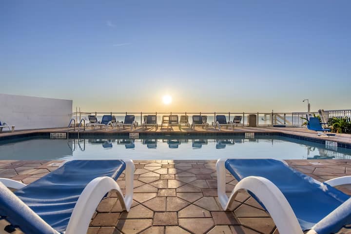 Beachside Escape With Pool Near Pier | 2 Units - Daytona Beach, FL