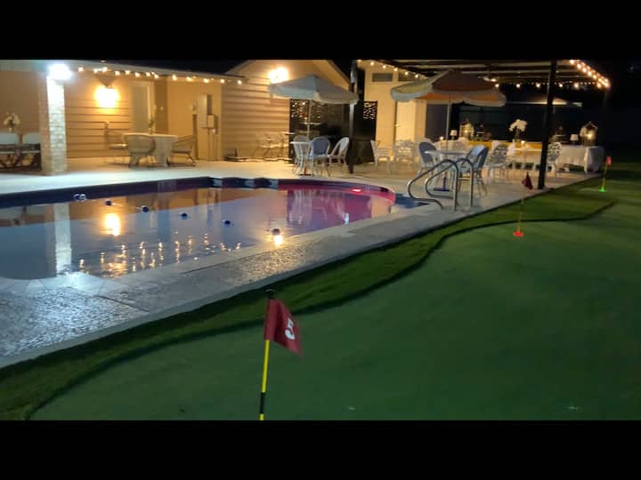 Pool ~ Mini Golf ~ Basketball ~ Outdoor Dining - Harlingen, TX