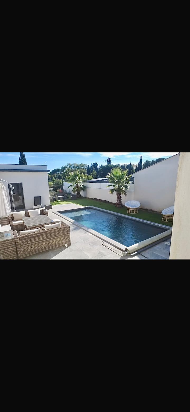 Location Maison Moderne Piscine - Béziers