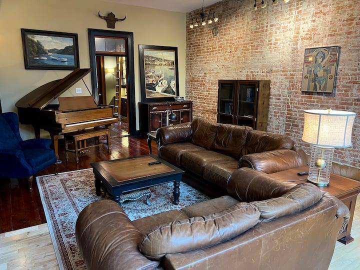Historic Artist Loft On Main Street - Isle of Capri Casino Hotel Boonville