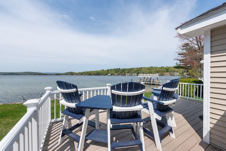 Sunny Shores Cottage On Lake Winnipesaukee - Laconia, NH