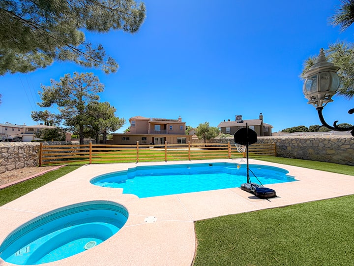 Stay & Play:weekend Getaway With Pool & Game Room - El Paso, TX