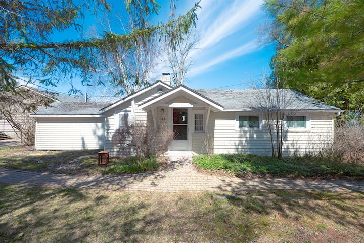 146 Peaceful 3br Lakeside Retreat For Families - Georgina