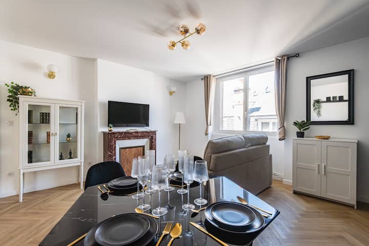 13 Place Royal - Center - Reims Cathedral Historic - Reims