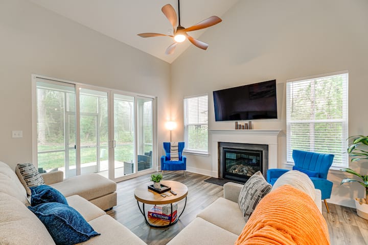 Near Bethany Beach! Oasis W/ Pool Access & Porch - Bethany Beach, DE