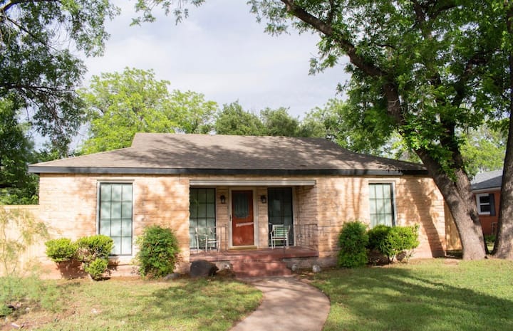 Long Stays Ok | 3/2 | Huge | New | Porch | Pets Ok - Abilene, TX
