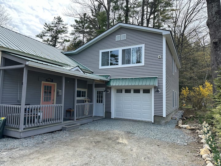 The Hideout - Claremont, NH