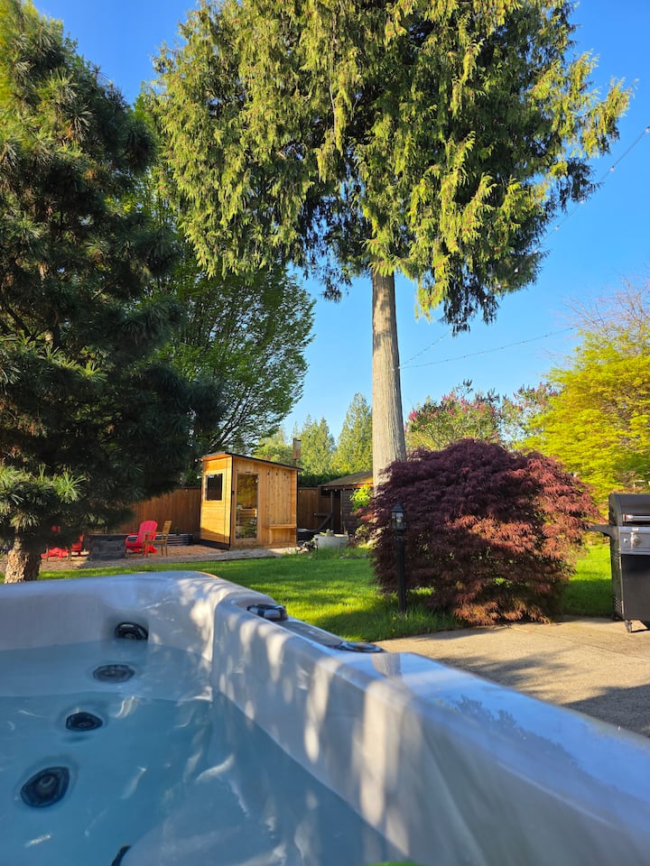 3br Wellness Spa Home W Hot Tub & Sauna In Gibsons - Gibsons