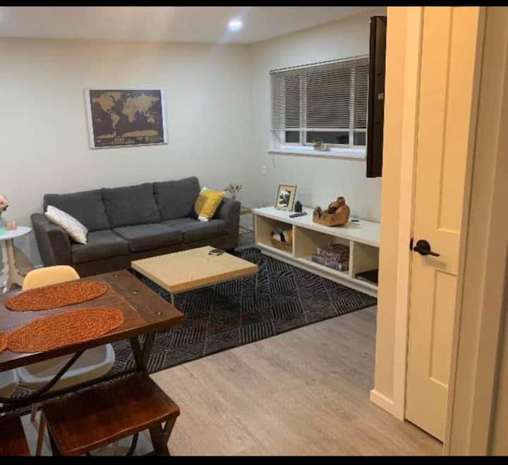Cozy 2br Basement Suite | Fifa Ready & Easy Access - Vancouver