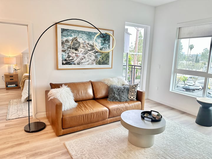 Luxury Retreat In Sm Steps To Ocean W/free Parking - Santa Monica, CA