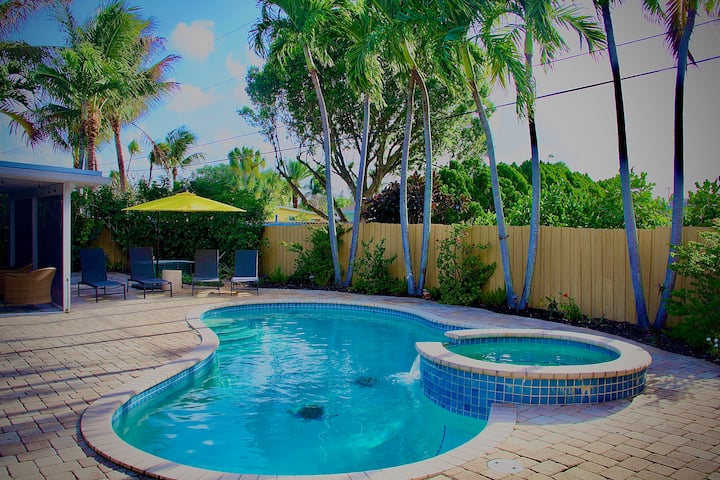 Casa Fortuna | Heated Pool | Family Paradise - West Palm Beach, FL
