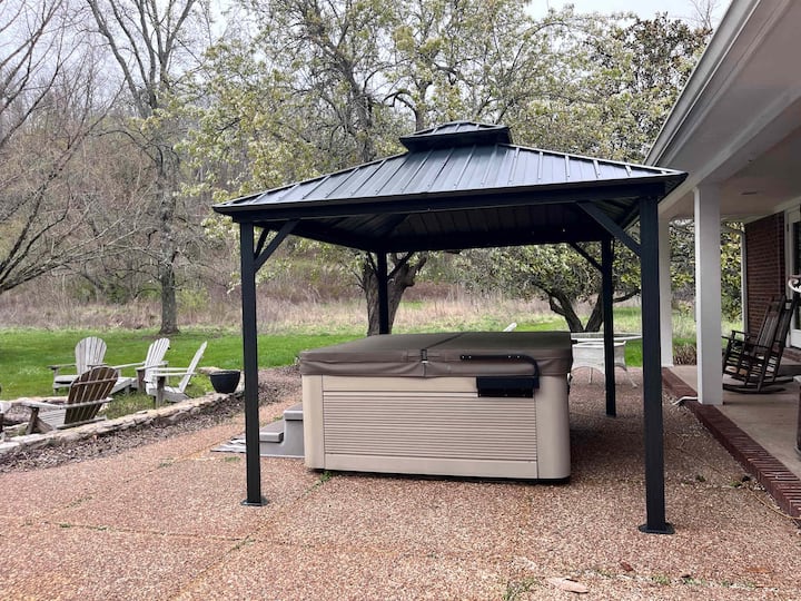 Fork Inns Romantic 2br Apt/cabin- Opt Hottub Shr23 - Fairview, TN
