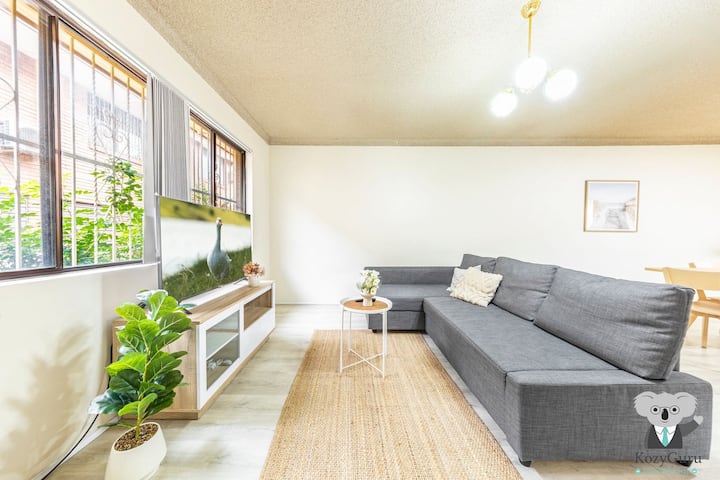 Kozyguru | Cabramatta | Spacious 3br Townhouse - Liverpool