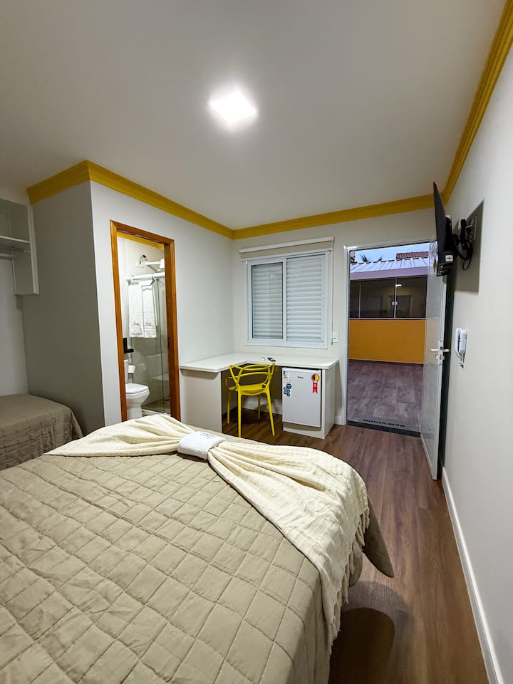 Suite 4 Térreo/ Piscina/ Ar Cond/ 12min De S.negra - Amparo