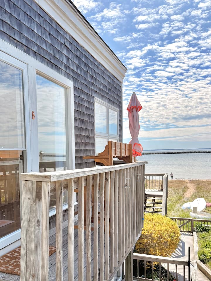Beachfront Boutique Studio - Provincetown, MA