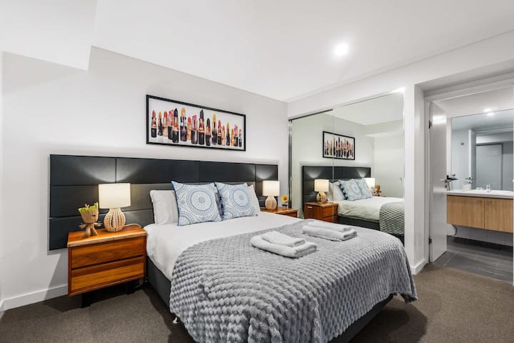 Central Adelaide Living | Modern & Walkable Escape - Adélaïde