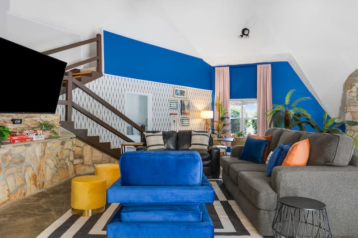 "Dome On The Dock" 3br/3ba | Tiki Bar | Sleeps 10 - Denver