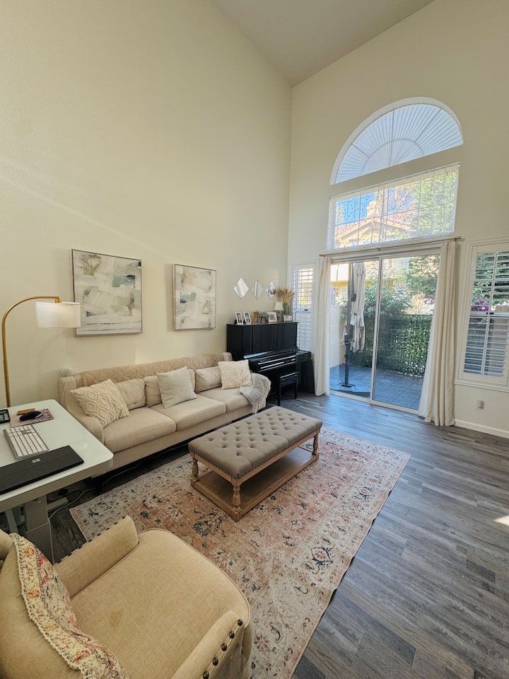 Executive Stay | 2br + 2 Private Baths Near Irvine - Irvine, CA