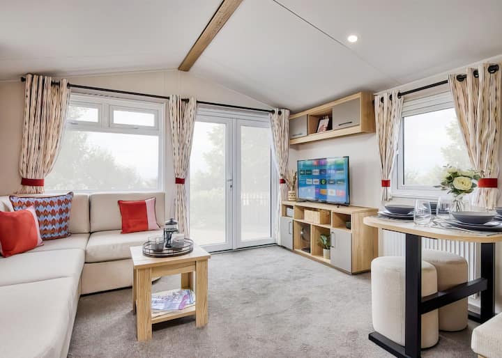Gold 2 Bedroom Caravan (Slps 6) Accessible - Silloth