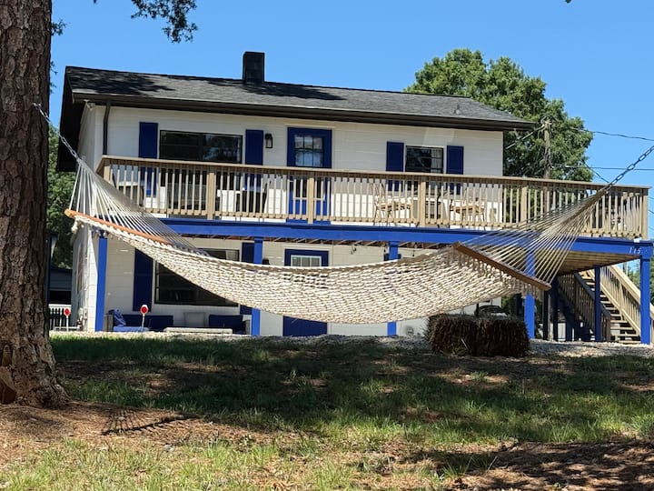 Flip-flop To The Lake - Davidson, NC