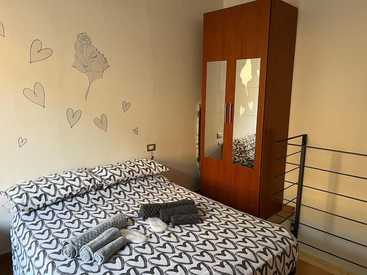 Casina Casetta · Casa Su 2 Livelli, Posizione Top - Piacenza