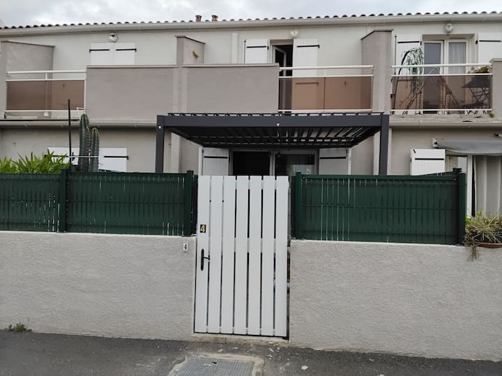 Maison 30 M² Avec Solarium Et Terrasse En Impasse - Port-la-Nouvelle