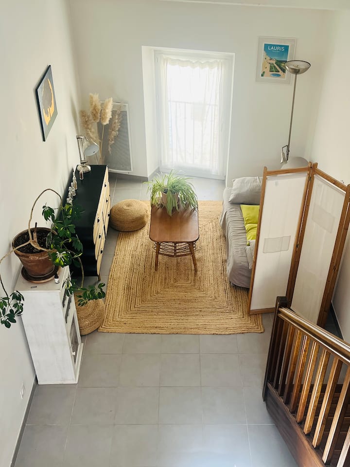 Duplex Indépendant - Terrasse - Parking - Lourmarin