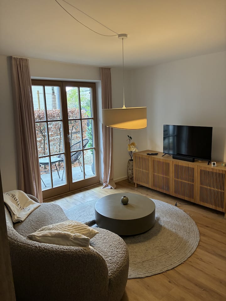 Cozy Apartment For 2 Near Lake Starnberg & Nature - Feldafing