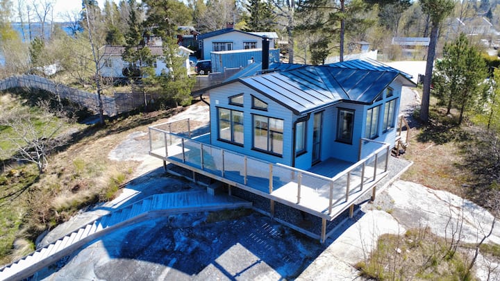 Waterfront Home In Vaxholm With Private Beach - Åkersberga